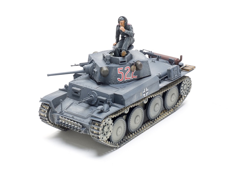 Build review of the Tamiya PzKpfw 38(t) Ausf E/F scale model kit ...